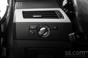 Pelēks BMW 525 2008 Rīga, ar dzinēja tilpumu 3.00 L un nobraukumu 299 tūkst. km par 6990 €, foto 17 vietnē AUTOMOTO.COM.LV