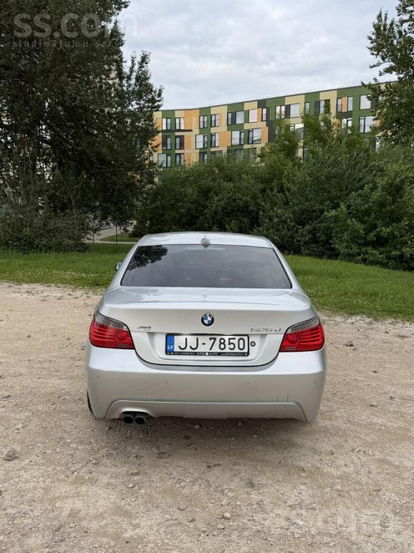 Grey BMW 525 2008 in Riga, with an engine capacity of 3.00 L and mileage of 285 thousand km for 7000 €, photo 6 on AUTOMOTO.COM.LV