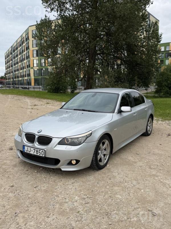 Grey BMW 525 2008 in Riga, with an engine capacity of 3.00 L and mileage of 285 thousand km for 7000 €, photo 7 on AUTOMOTO.COM.LV
