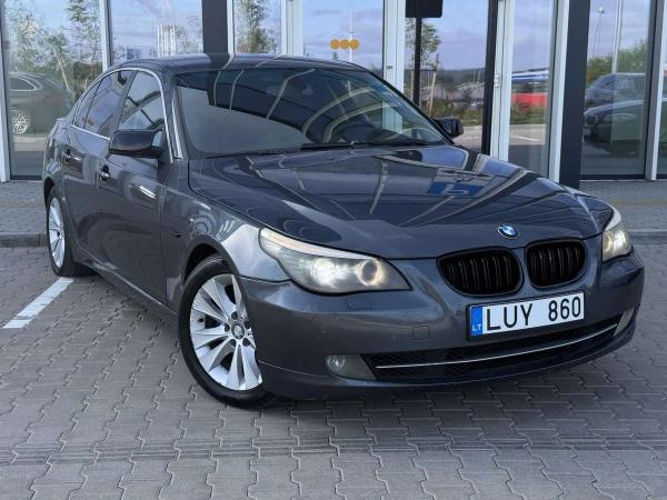 Pelēks BMW 525 2008 Viļņa, ar dzinēja tilpumu 2.99 L un nobraukumu 344 tūkst. km par 4500 €, foto 1 vietnē AUTOMOTO.COM.LV