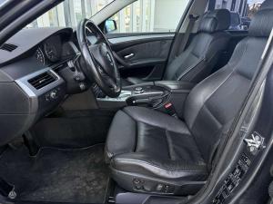 Pelēks BMW 525 2008 Viļņa, ar dzinēja tilpumu 2.99 L un nobraukumu 344 tūkst. km par 4500 €, foto 9 vietnē AUTOMOTO.COM.LV