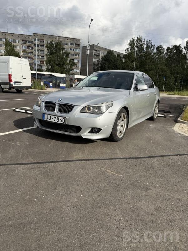 Grey BMW 525 2008 in Riga, with an engine capacity of 3.00 L and mileage of 285 thousand km for 5900 €, photo 1 on AUTOMOTO.COM.LV