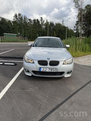Grey BMW 525 2008 in Riga, with an engine capacity of 3.00 L and mileage of 285 thousand km for 5900 €, photo 4 on AUTOMOTO.COM.LV