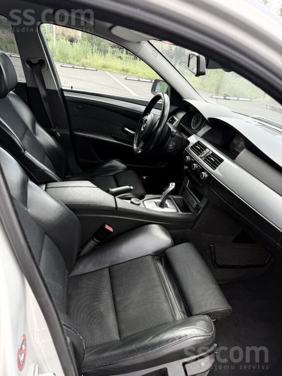 Grey BMW 525 2008 in Riga, with an engine capacity of 3.00 L and mileage of 285 thousand km for 5900 €, photo 7 on AUTOMOTO.COM.LV