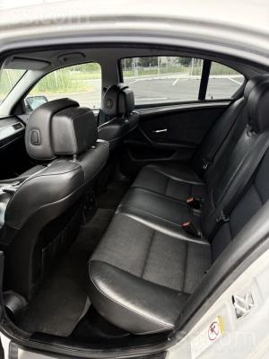 Grey BMW 525 2008 in Riga, with an engine capacity of 3.00 L and mileage of 285 thousand km for 5900 €, photo 8 on AUTOMOTO.COM.LV