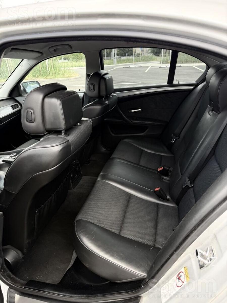 Grey BMW 525 2008 in Riga, with an engine capacity of 3.00 L and mileage of 285 thousand km for 5900 €, photo 8 on AUTOMOTO.COM.LV