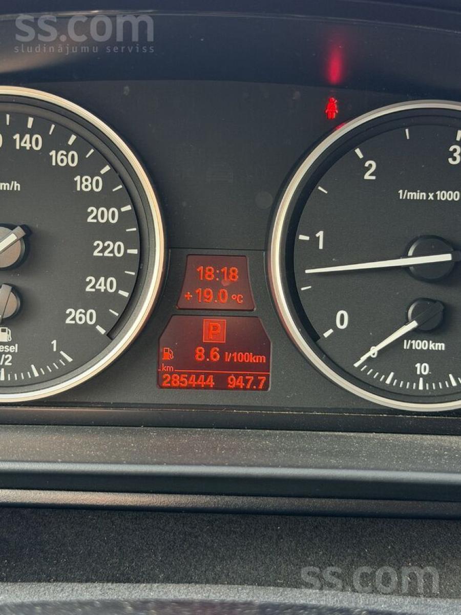 Grey BMW 525 2008 in Riga, with an engine capacity of 3.00 L and mileage of 285 thousand km for 5900 €, photo 12 on AUTOMOTO.COM.LV
