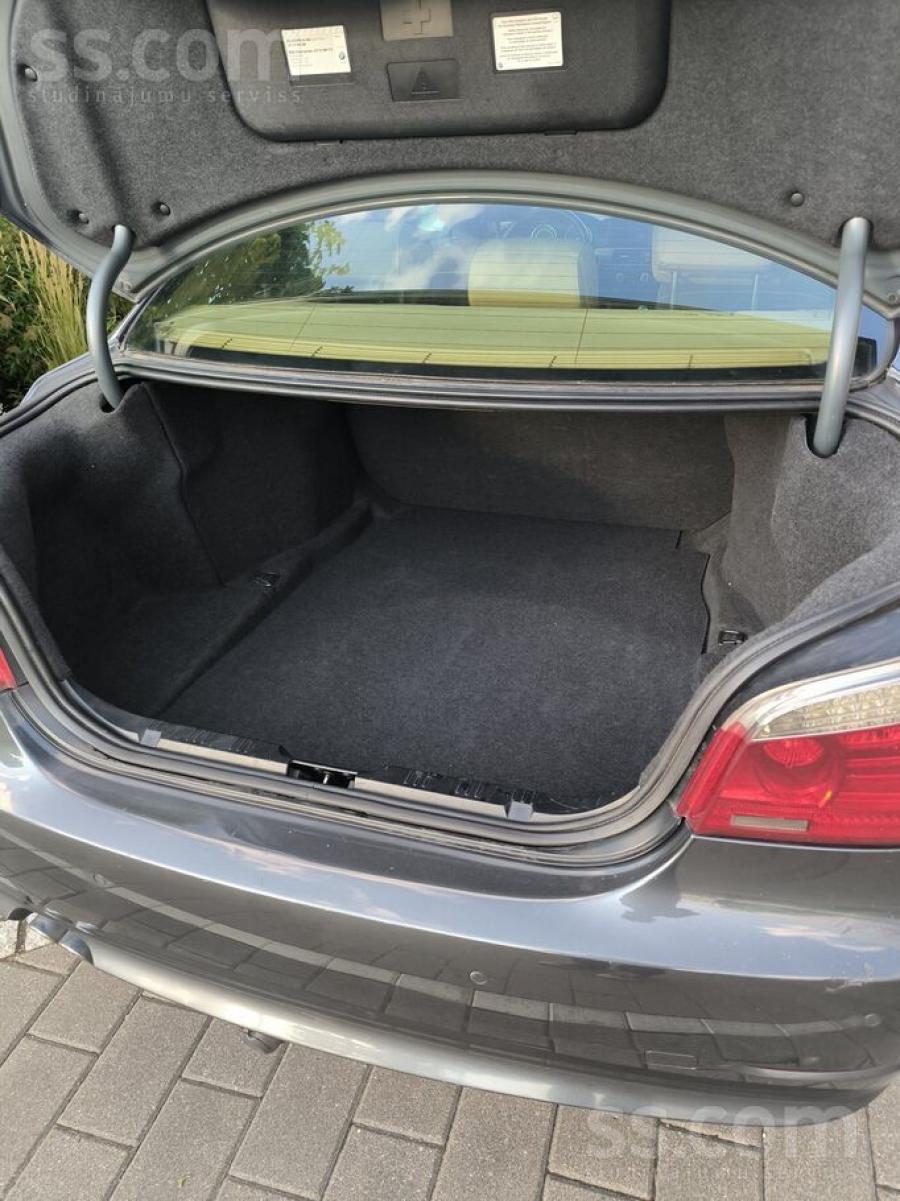 Pelēks BMW 525 2008 Rīga, ar dzinēja tilpumu 3.00 L un nobraukumu 290 tūkst. km par 4900 €, foto 9 vietnē AUTOMOTO.COM.LV