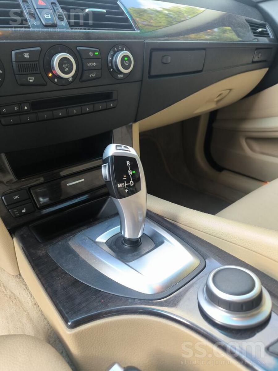 Pelēks BMW 525 2008 Rīga, ar dzinēja tilpumu 3.00 L un nobraukumu 290 tūkst. km par 4900 €, foto 15 vietnē AUTOMOTO.COM.LV