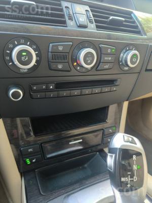 Pelēks BMW 525 2008 Rīga, ar dzinēja tilpumu 3.00 L un nobraukumu 290 tūkst. km par 4900 €, foto 24 vietnē AUTOMOTO.COM.LV