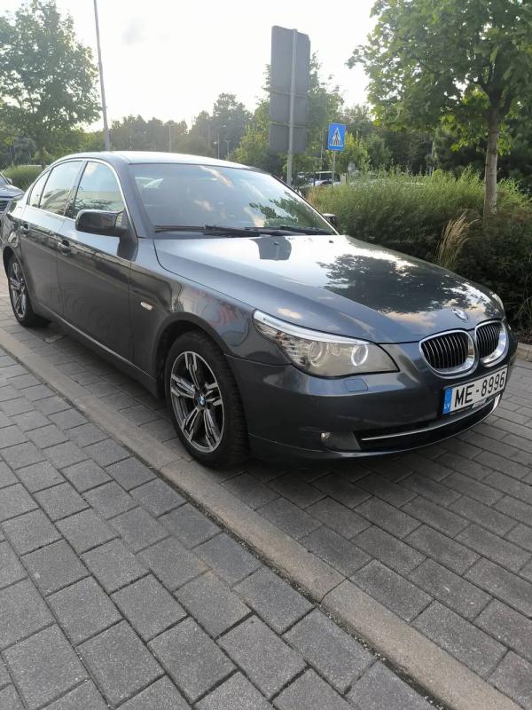 Pelēks BMW 525 2008 Rīga, ar dzinēja tilpumu 3.00 L un nobraukumu 290 tūkst. km par 4900 €, foto 4 vietnē AUTOMOTO.COM.LV