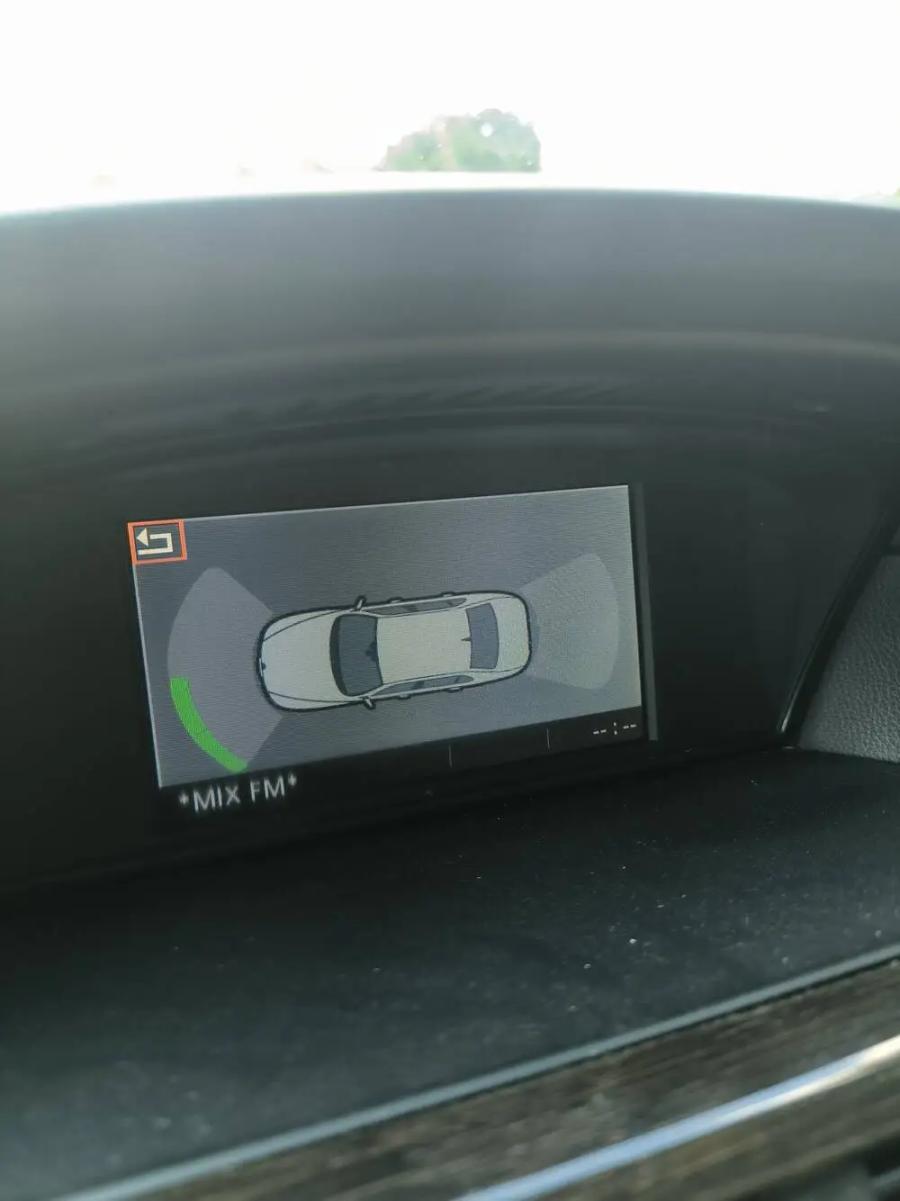 Grey BMW 525 2008 in Riga, with an engine capacity of 3.00 L and mileage of 290 thousand km for 4900 €, photo 20 on AUTOMOTO.COM.LV