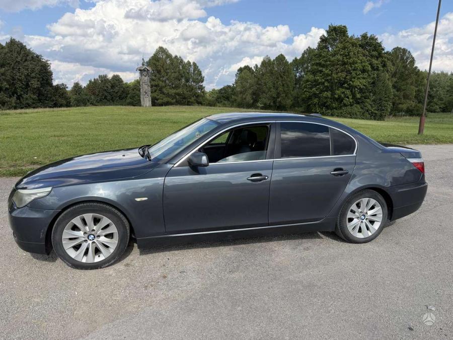 Pelēks BMW 525 2008 Šauļi, ar dzinēja tilpumu 2.99 L un nobraukumu 313 tūkst. km par 4100 €, foto 8 vietnē AUTOMOTO.COM.LV