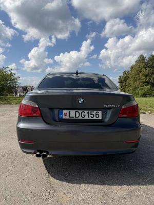 Pelēks BMW 525 2008 Šauļi, ar dzinēja tilpumu 2.99 L un nobraukumu 313 tūkst. km par 4100 €, foto 11 vietnē AUTOMOTO.COM.LV