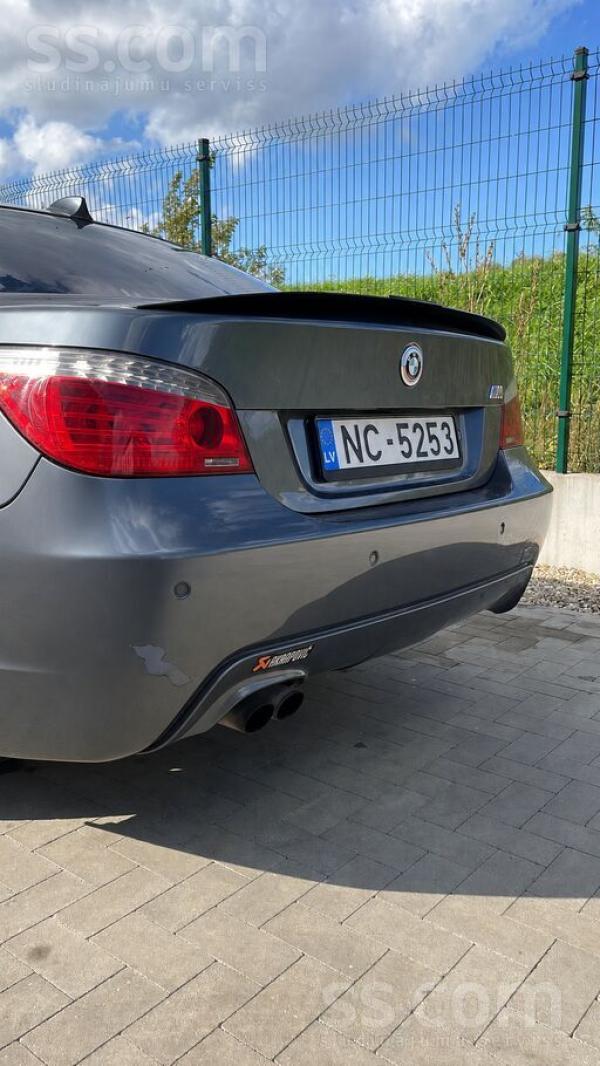 Pelēks BMW 525 2008 Rīga, ar dzinēja tilpumu 3.00 L un nobraukumu 356 tūkst. km par 5299 €, foto 3 vietnē AUTOMOTO.COM.LV