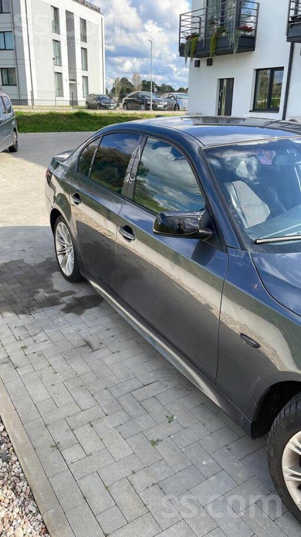 Pelēks BMW 525 2008 Rīga, ar dzinēja tilpumu 3.00 L un nobraukumu 356 tūkst. km par 5299 €, foto 4 vietnē AUTOMOTO.COM.LV
