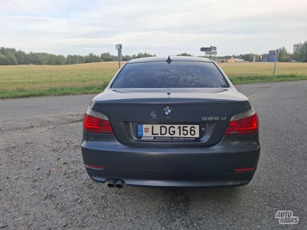 Grey BMW 525 2008 in Alytus, with an engine capacity of 3.00 L and mileage of 314 thousand km for 3750 €, photo 9 on AUTOMOTO.COM.LV