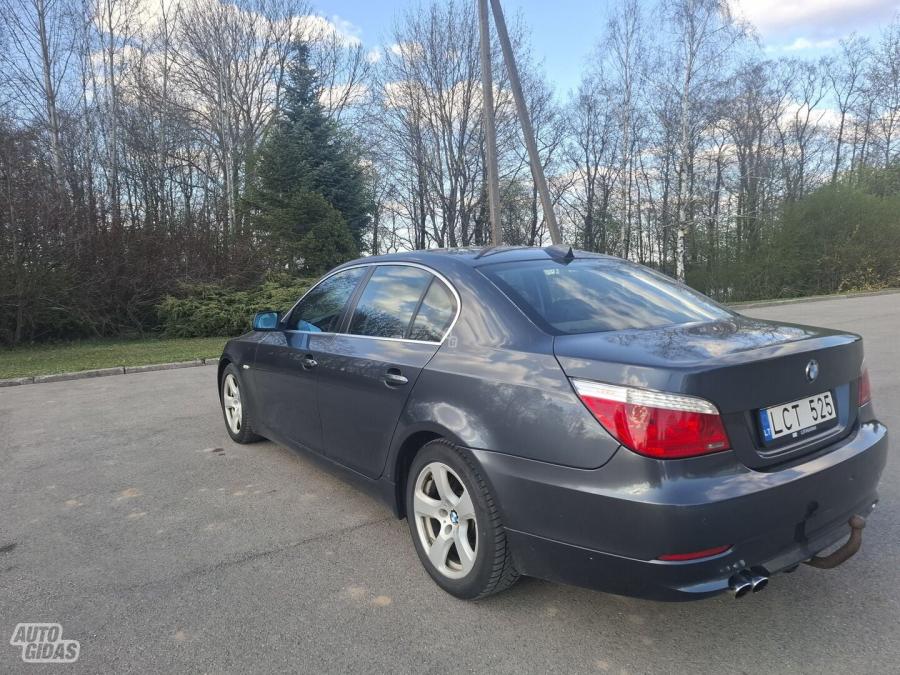 Grey BMW 525 2009 in Alytus, with an engine capacity of 3.00 L and mileage of 360 thousand km for 4950 €, photo 6 on AUTOMOTO.COM.LV