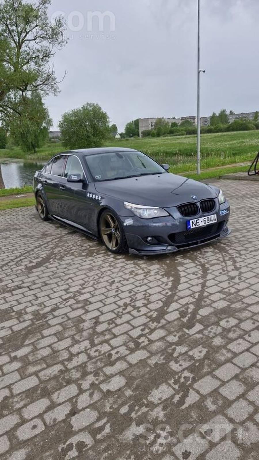 Pelēks BMW 525 2009 Rīga, ar dzinēja tilpumu 3.00 L un nobraukumu 397 tūkst. km par 5500 €, foto 5 vietnē AUTOMOTO.COM.LV