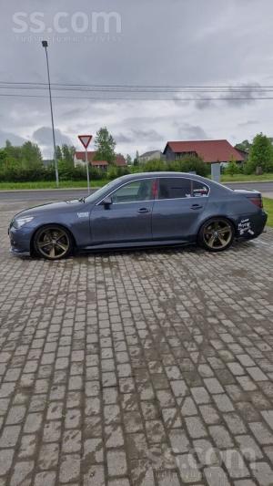 Pelēks BMW 525 2009 Rīga, ar dzinēja tilpumu 3.00 L un nobraukumu 397 tūkst. km par 5500 €, foto 6 vietnē AUTOMOTO.COM.LV