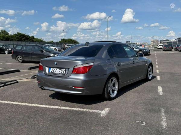 Grey BMW 525 2009 in Vilnius, with an engine capacity of 3.00 L and mileage of 313 thousand km for 4500 €, photo 3 on AUTOMOTO.COM.LV