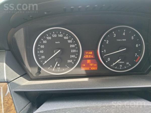 Grey BMW 525 2009 in Talsi, with an engine capacity of 2.50 L and mileage of 245 thousand km for 4500 €, photo 7 on AUTOMOTO.COM.LV