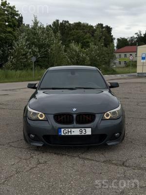 Pelēks BMW 525 2009 Liepāja, ar dzinēja tilpumu 3.00 L un nobraukumu 327 tūkst. km par 8900 €, foto 4 vietnē AUTOMOTO.COM.LV