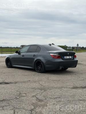 Pelēks BMW 525 2009 Liepāja, ar dzinēja tilpumu 3.00 L un nobraukumu 327 tūkst. km par 8900 €, foto 11 vietnē AUTOMOTO.COM.LV