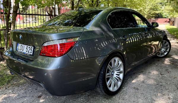 Grey BMW 525 2009 in Kaunas, with an engine capacity of 0.00 L and mileage of 278 thousand km for 4600 €, photo 3 on AUTOMOTO.COM.LV