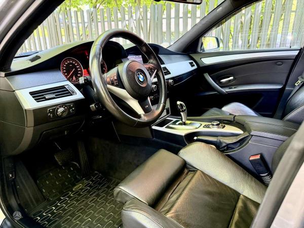 Grey BMW 525 2009 in Kaunas, with an engine capacity of 0.00 L and mileage of 278 thousand km for 4600 €, photo 9 on AUTOMOTO.COM.LV