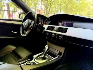 Grey BMW 525 2009 in Kaunas, with an engine capacity of 0.00 L and mileage of 278 thousand km for 4600 €, photo 13 on AUTOMOTO.COM.LV