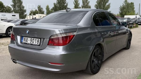 Pelēks BMW 525 2009 Rīga, ar dzinēja tilpumu 3.00 L un nobraukumu 377 tūkst. km par 2650 €, foto 3 vietnē AUTOMOTO.COM.LV