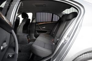Grey BMW 525 2009 in Talsi, with an engine capacity of 3.00 L and mileage of 242 thousand km for 5590 €, photo 11 on AUTOMOTO.COM.LV
