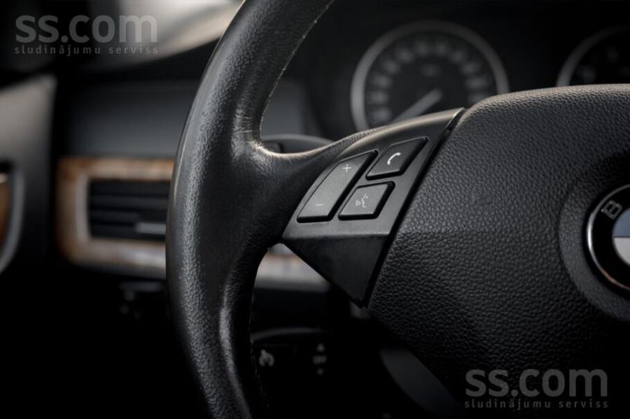 Grey BMW 525 2009 in Talsi, with an engine capacity of 3.00 L and mileage of 242 thousand km for 5590 €, photo 18 on AUTOMOTO.COM.LV