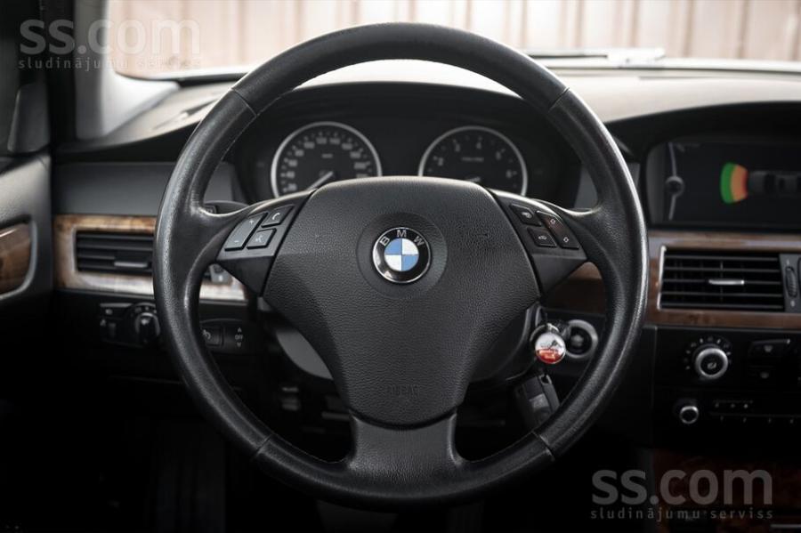 Grey BMW 525 2009 in Talsi, with an engine capacity of 3.00 L and mileage of 242 thousand km for 5590 €, photo 19 on AUTOMOTO.COM.LV