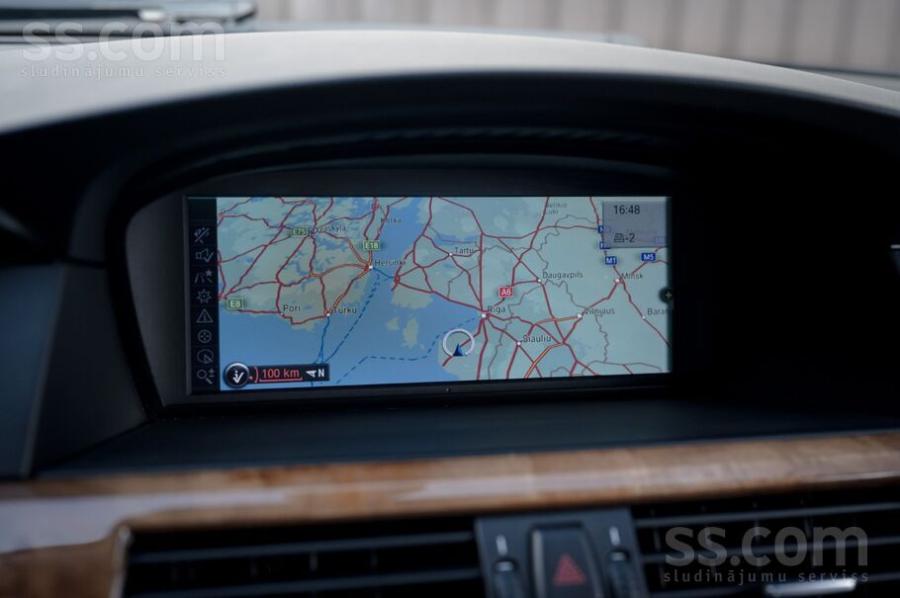 Grey BMW 525 2009 in Talsi, with an engine capacity of 3.00 L and mileage of 242 thousand km for 5590 €, photo 23 on AUTOMOTO.COM.LV