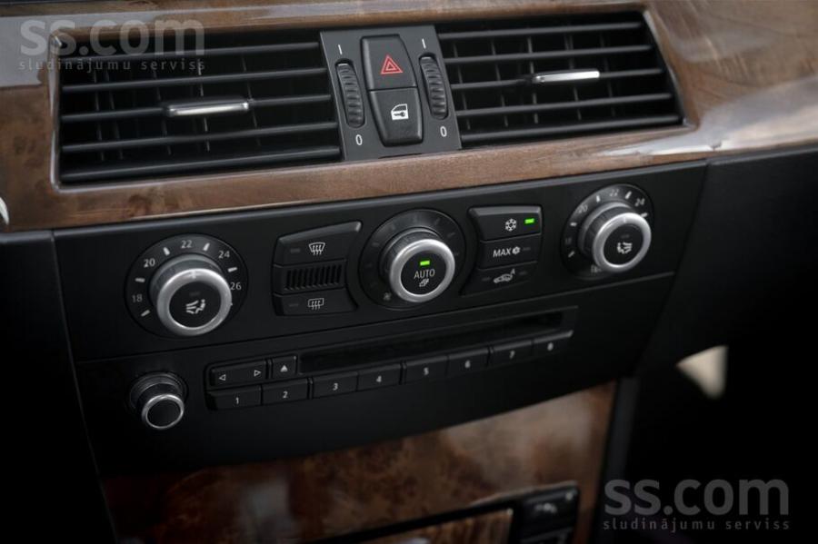Grey BMW 525 2009 in Talsi, with an engine capacity of 3.00 L and mileage of 242 thousand km for 5590 €, photo 26 on AUTOMOTO.COM.LV
