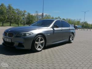Grey BMW 525 2010 in Siauliai, with an engine capacity of 3.00 L and mileage of 294 thousand km for 10950 €, photo 9 on AUTOMOTO.COM.LV