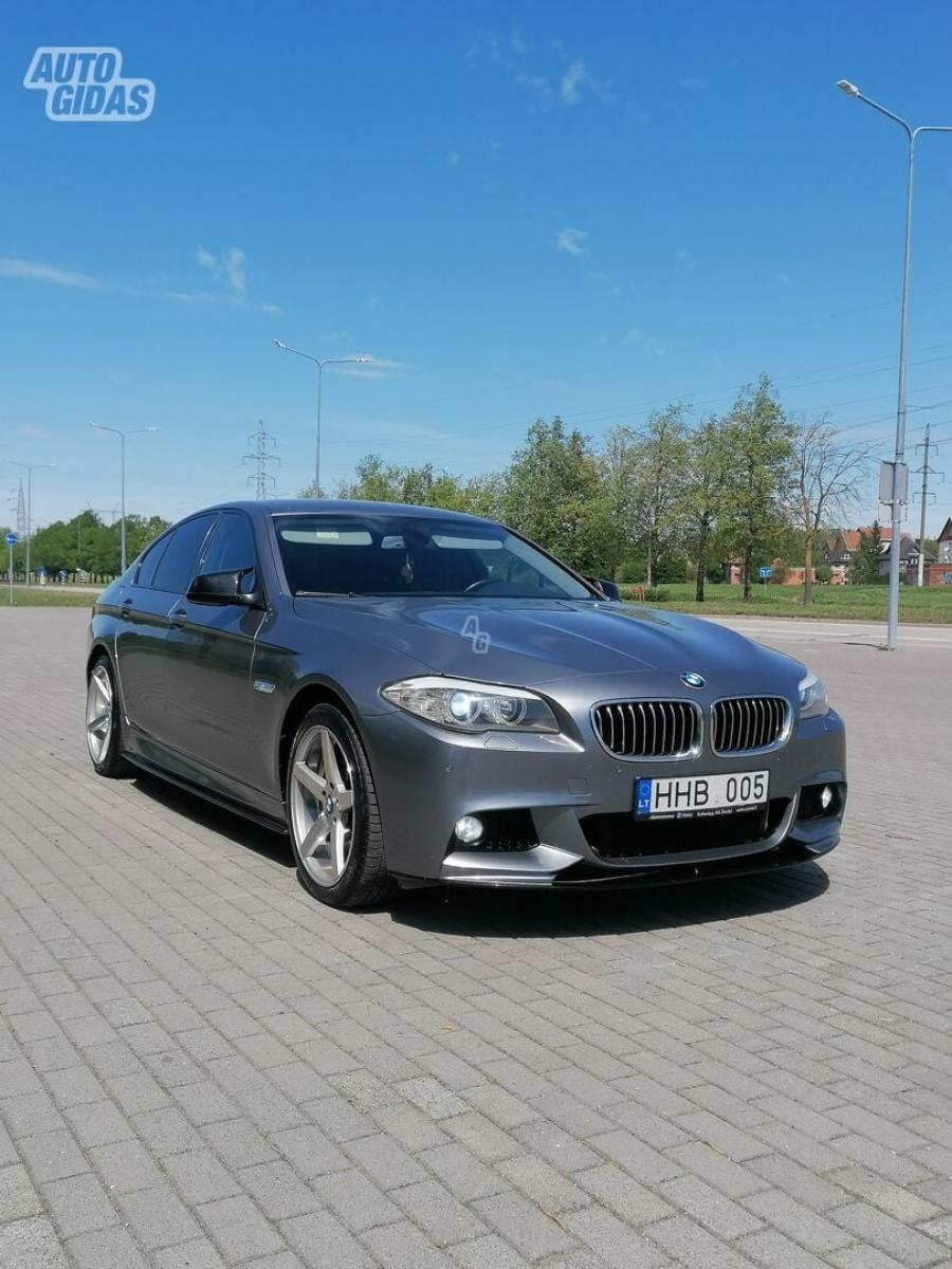 Grey BMW 525 2010 in Siauliai, with an engine capacity of 3.00 L and mileage of 294 thousand km for 10950 €, photo 17 on AUTOMOTO.COM.LV