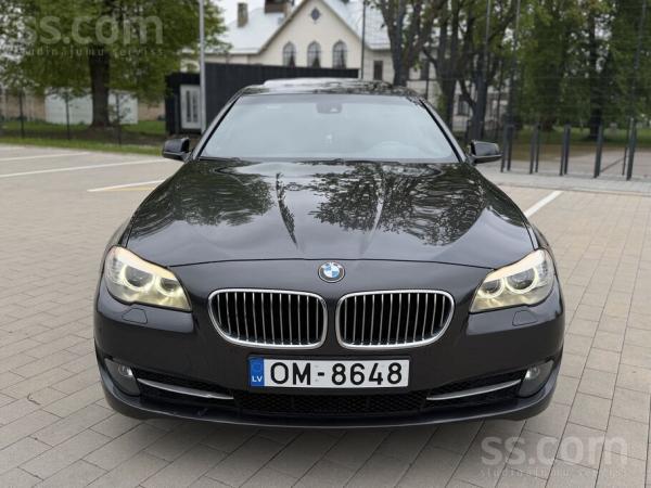 Pelēks BMW 525 2010 Jelgava, ar dzinēja tilpumu 3.00 L un nobraukumu 350 tūkst. km par 8300 €, foto 2 vietnē AUTOMOTO.COM.LV