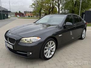 Серый БМВ 525 2010 в Елгава, объемом двигателя 3.00 л и пробегом 350 тыс. км за 8300 €, фото 4 на AUTOMOTO.COM.LV