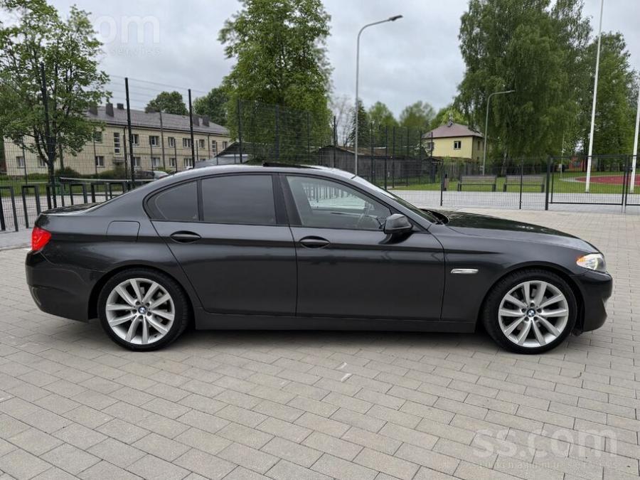 Серый БМВ 525 2010 в Елгава, объемом двигателя 3.00 л и пробегом 350 тыс. км за 8300 €, фото 8 на AUTOMOTO.COM.LV