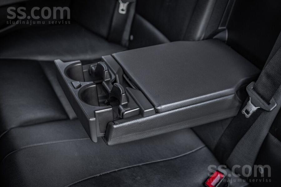 Pelēks BMW 525 2010 Rīga, ar dzinēja tilpumu 3.00 L un nobraukumu 353 tūkst. km par 9500 €, foto 13 vietnē AUTOMOTO.COM.LV