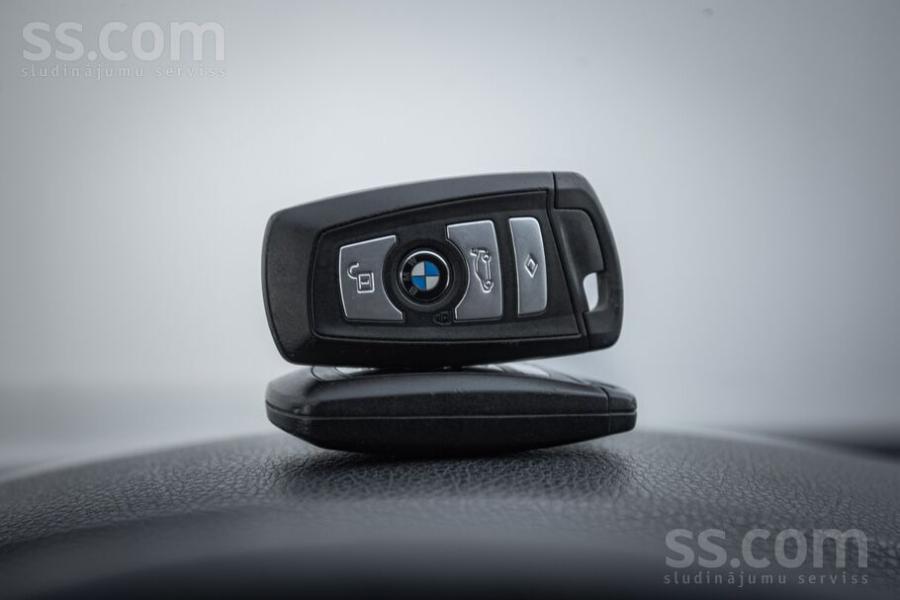 Pelēks BMW 525 2010 Rīga, ar dzinēja tilpumu 3.00 L un nobraukumu 353 tūkst. km par 9500 €, foto 30 vietnē AUTOMOTO.COM.LV