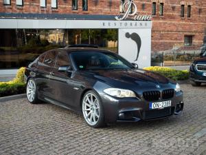Pelēks BMW 525 2010 Liepāja, ar dzinēja tilpumu 3.00 L un nobraukumu 273 tūkst. km par 13000 €, foto  vietnē AUTOMOTO.COM.LV