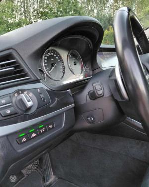 Grey BMW 525 2010 in Vilnius, with an engine capacity of 2.99 L and mileage of 323 thousand km for 10000 €, photo 13 on AUTOMOTO.COM.LV