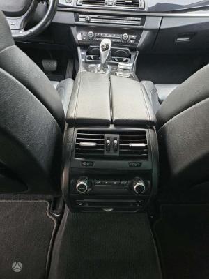 Grey BMW 525 2010 in Vilnius, with an engine capacity of 2.99 L and mileage of 323 thousand km for 10000 €, photo 18 on AUTOMOTO.COM.LV