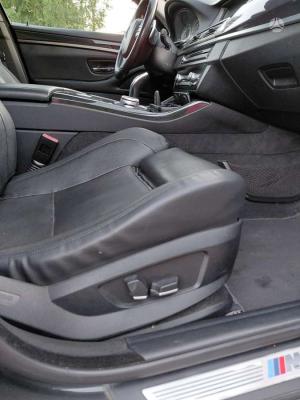 Grey BMW 525 2010 in Vilnius, with an engine capacity of 2.99 L and mileage of 323 thousand km for 10000 €, photo 24 on AUTOMOTO.COM.LV