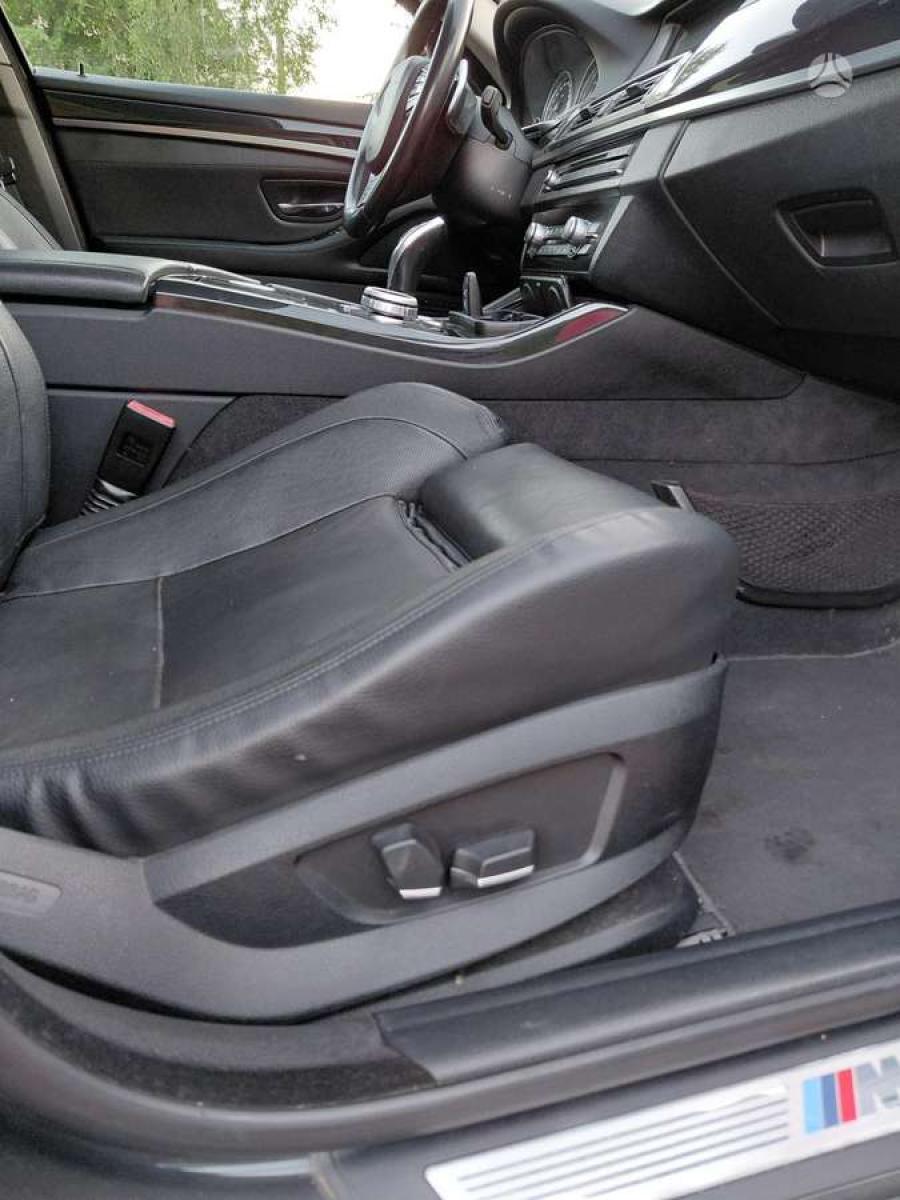 Grey BMW 525 2010 in Vilnius, with an engine capacity of 2.99 L and mileage of 323 thousand km for 10000 €, photo 24 on AUTOMOTO.COM.LV
