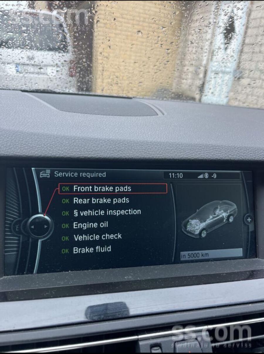 Grey BMW 525 2010 in Ventspils, with an engine capacity of 3.00 L and mileage of 195 thousand km for 8200 €, photo 5 on AUTOMOTO.COM.LV